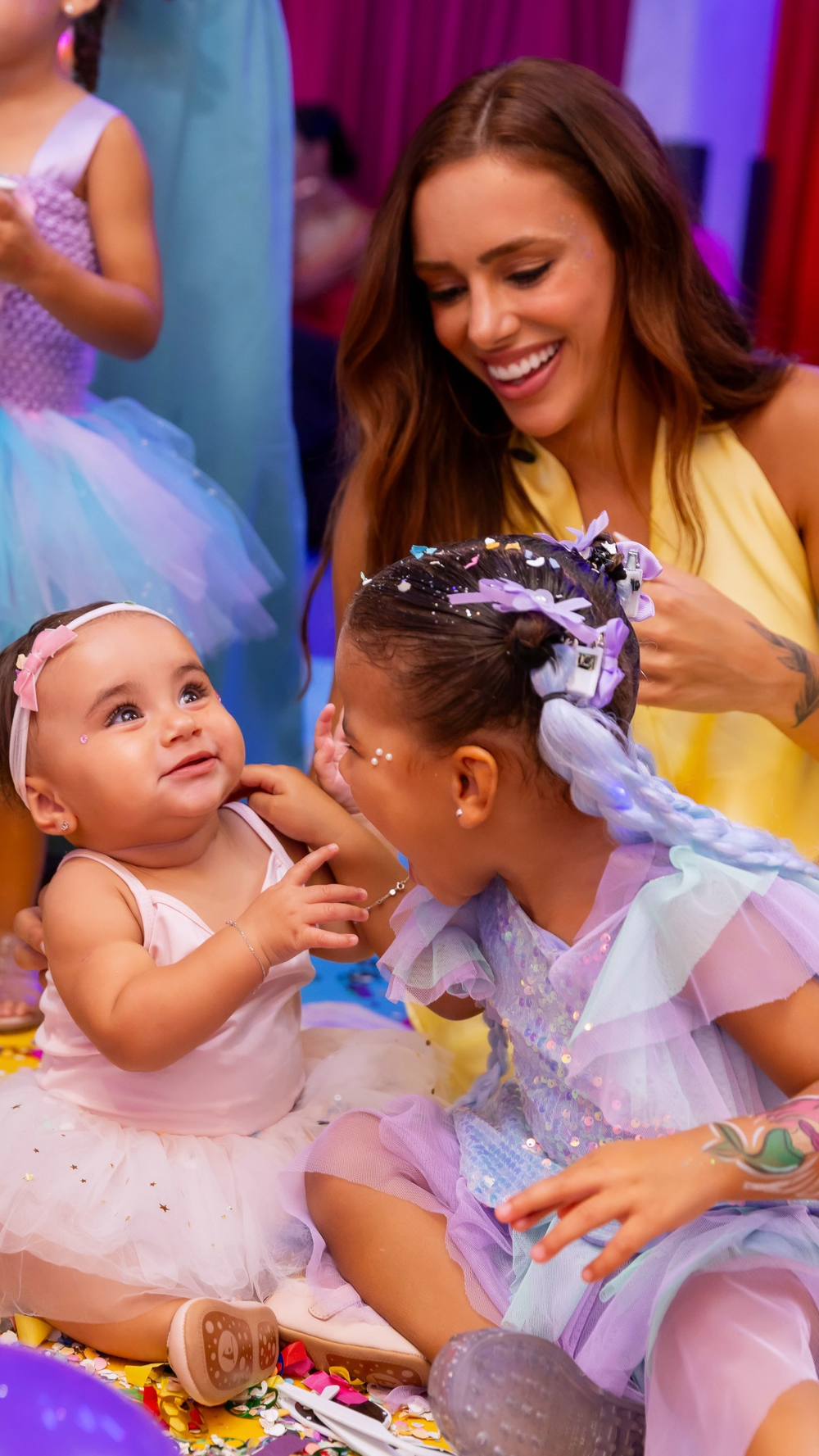 Bruna Biancardi organiza bloquinho de carnaval para Mavie, Mel e Helena