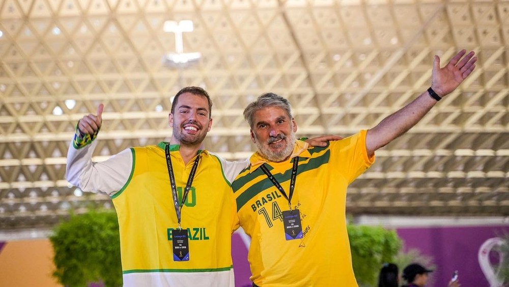 Influencer Matheus Costa diz que faz terapia para lidar com a fama e relembra polêmica com Gkay