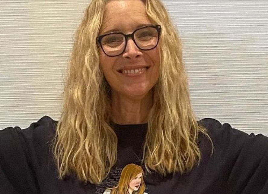 Lisa Kudrow diz ter visto série de comédia após o 11 de setembro para ...