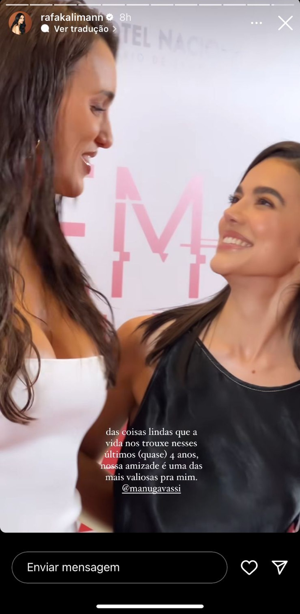 Rafa Kalimann e Manu Gavassi brilham juntas em première de filme ...