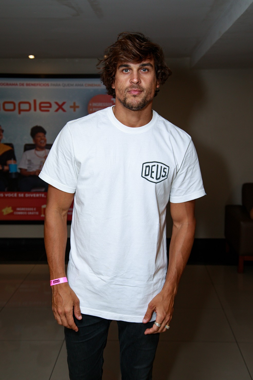 Marcello Melo Jr., Erika Januza e elenco lançam terceira temporada de ...