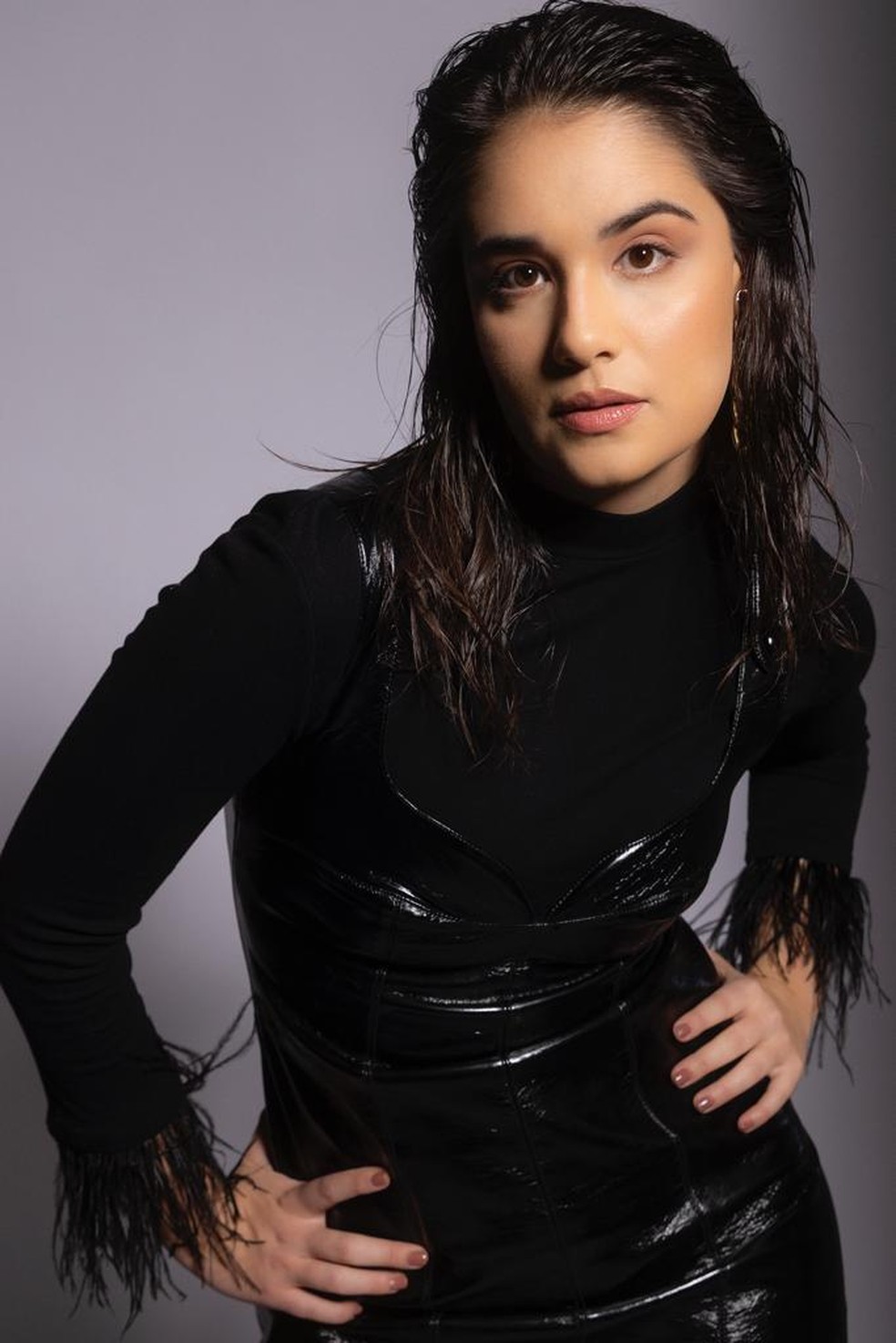 Revelação em 'De volta aos 15', Amanda Azevedo lembra estágio na TV Globo