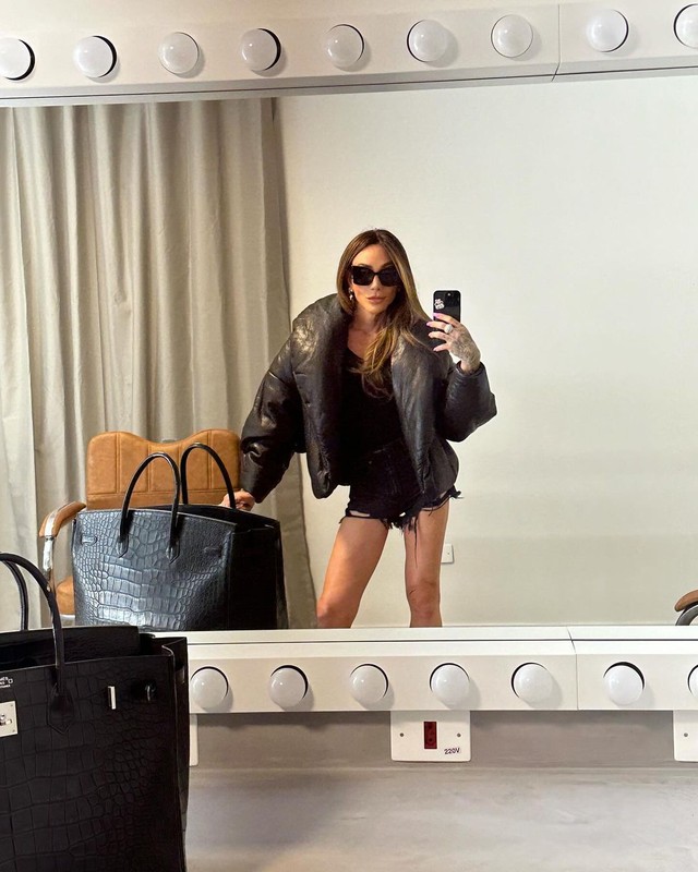 Maya Massafera aparece em 'backstage' após sofrer disforia de gênero em ...