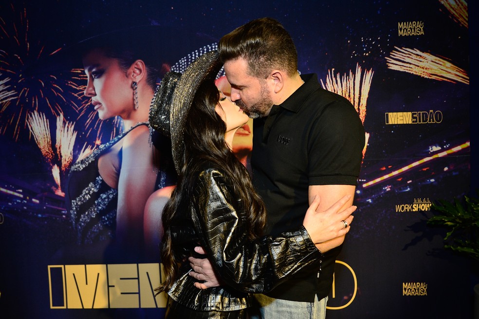 Casamento de Maraisa e Fernando Mocó é adiado; cantora diz 'solteira' em vídeo