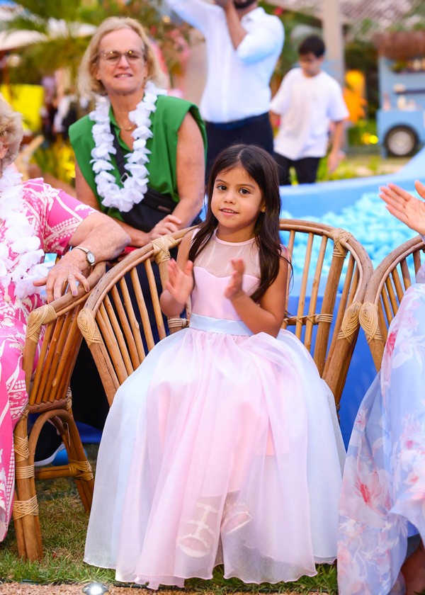 Maíra Cardi celebra os 6 anos da filha Sophia com festa luxuosa