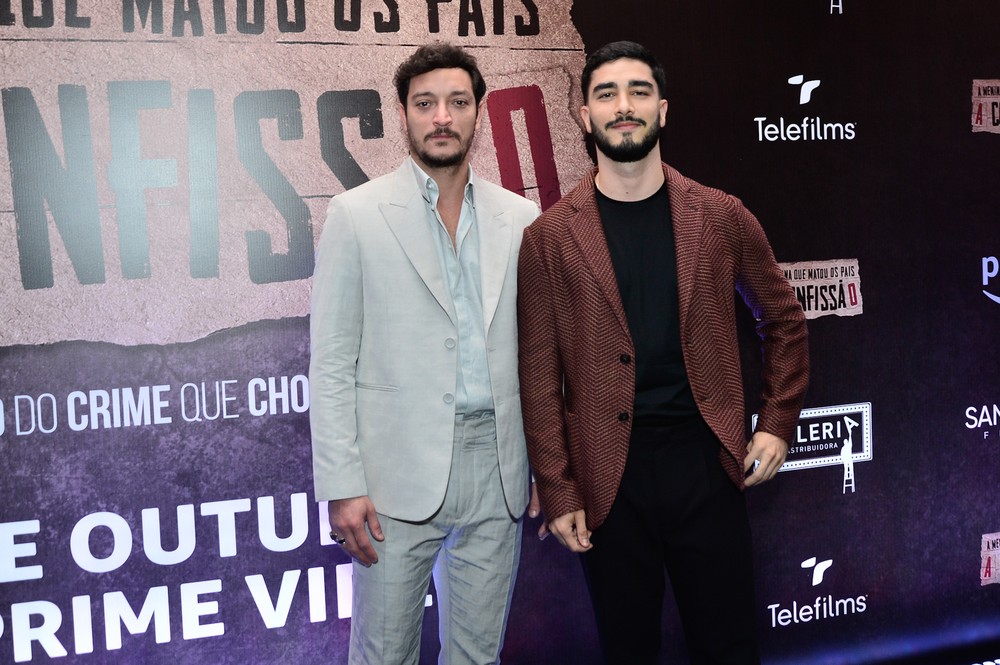 Helena Ranaldi faz rara aparição com o marido, o ator e diretor Daniel ...