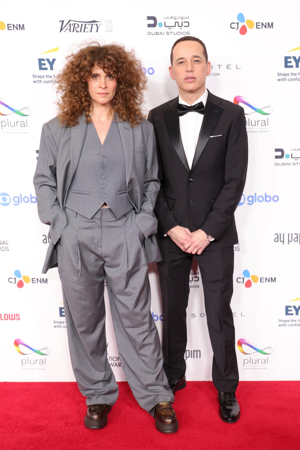Emmy Internacional: Veja os looks dos famosos