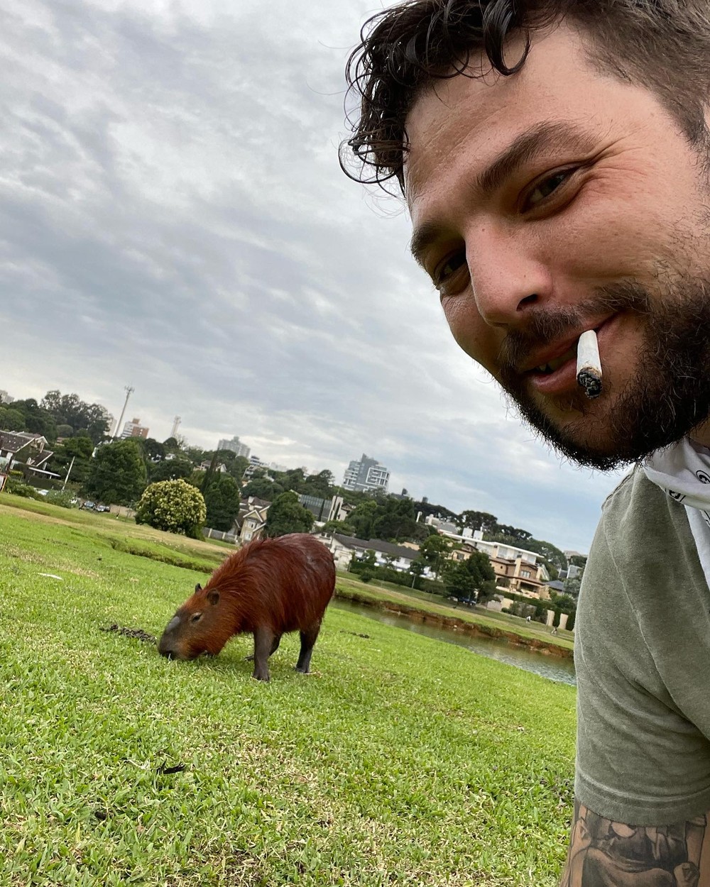 Filho brasileiro de Priscilla Presley, Navarone Garcia diz que aprendeu ...