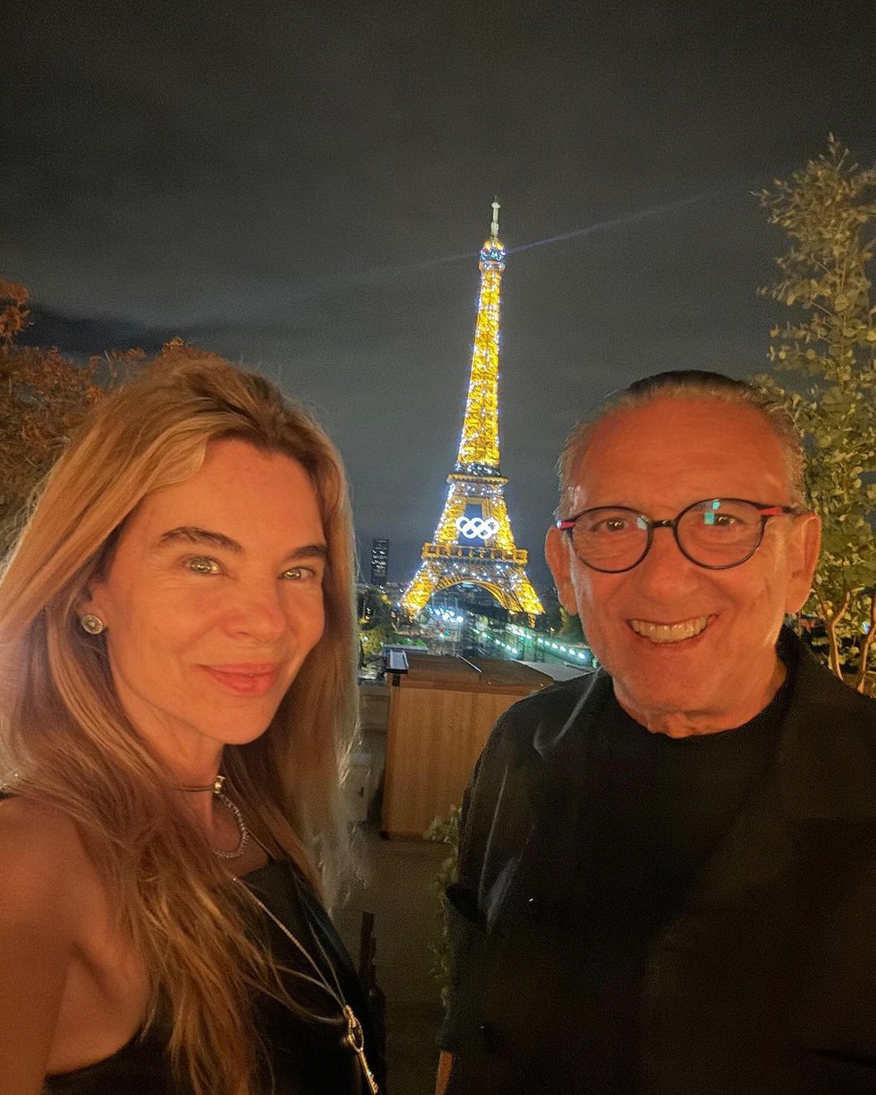 Galvão Bueno celebra 24 anos com Desirée Soares: 'O esporte nos uniu'