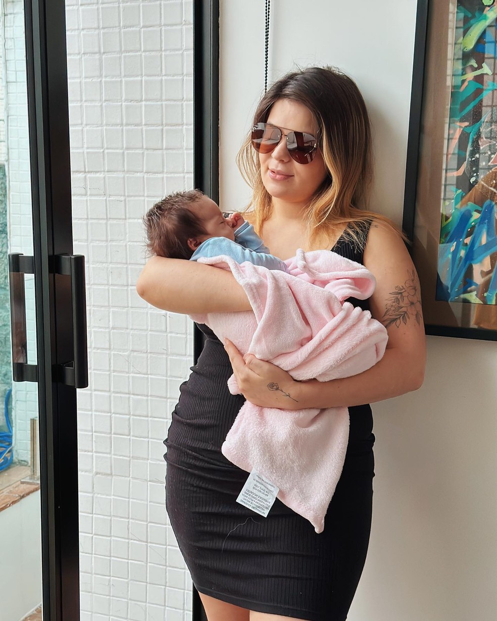 Viih Tube faz ensaio com a filha, Lua, e se derrete: 'Amor maior que tudo'