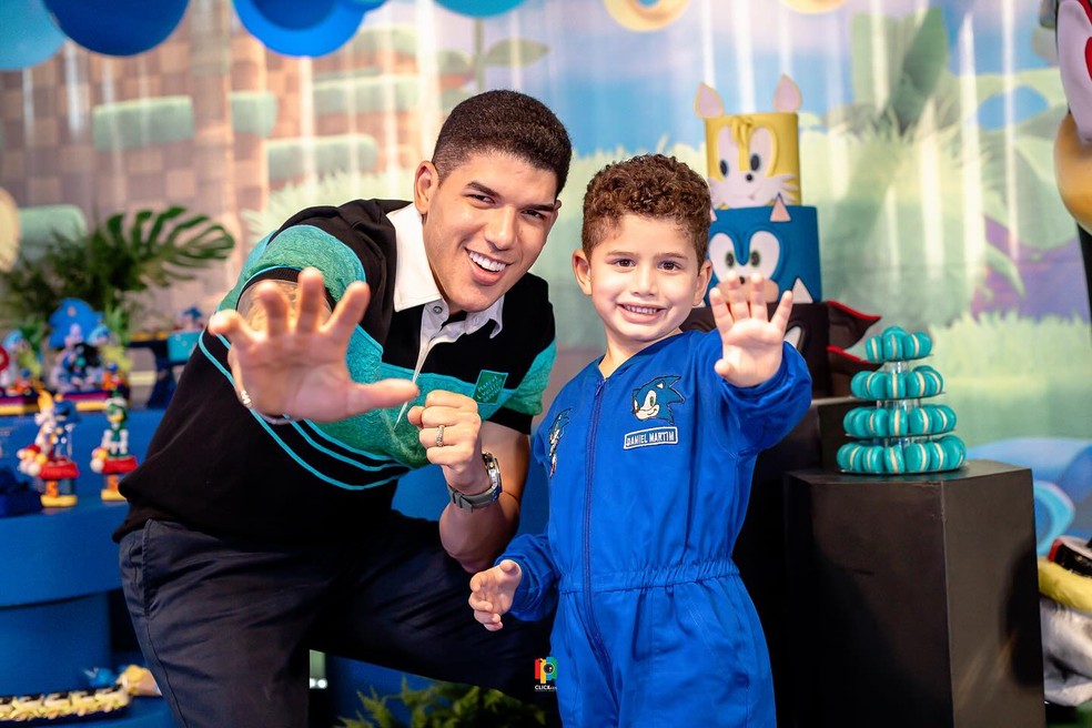 Ingra Soares e Zé Vaqueiro celebram aniversário do filho caçula