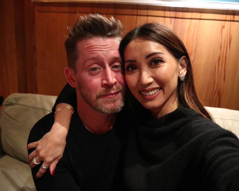 Macaulay Culkin curte viagem romântica com a esposa: 'Minha pessoa ...