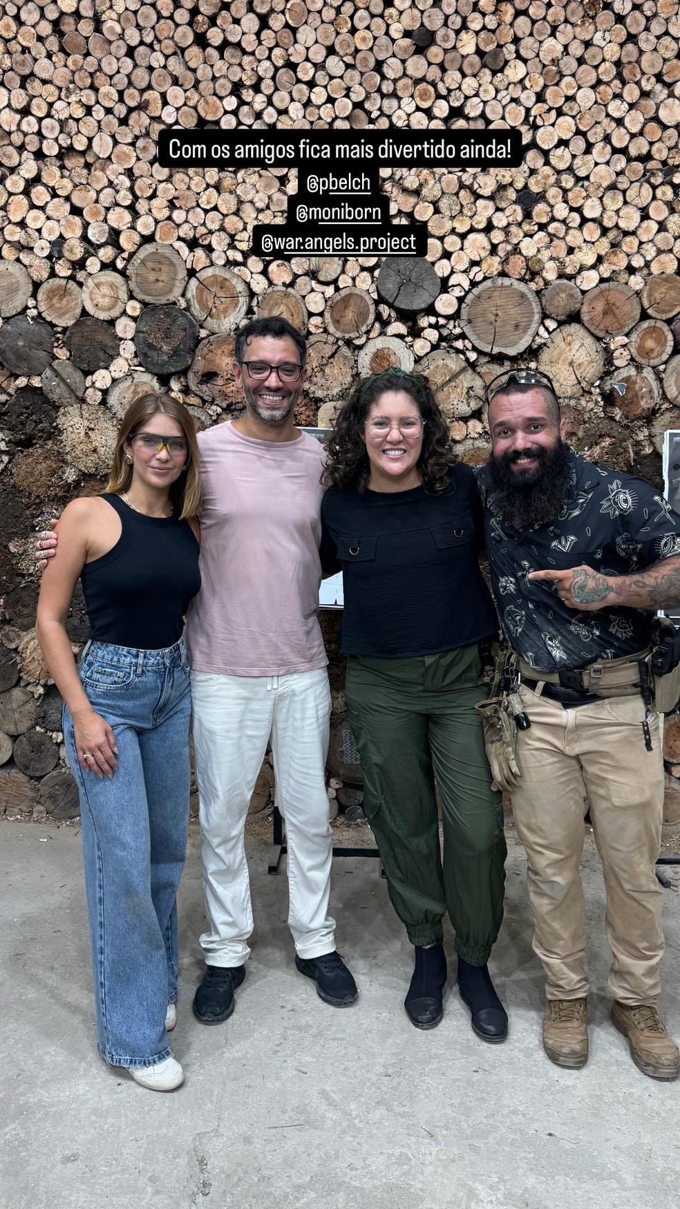 Isabella Santoni se gaba por habilidades com mira em aula de tiro ...