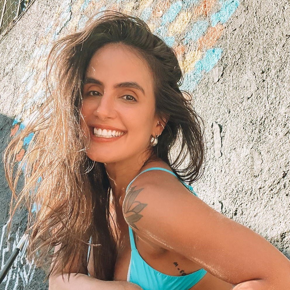 Saiba tudo sobre: Carol Peixinho