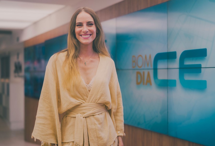 Cearense, Dani Gondim estrela filme sobre a história real de câncer de uma repórter conterrânea