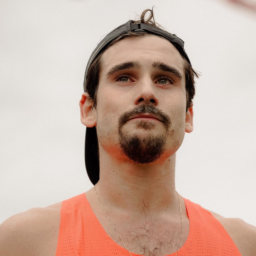 Nicolas Prattes corre Maratona de Paris e Sabrina Sato torce muito ...