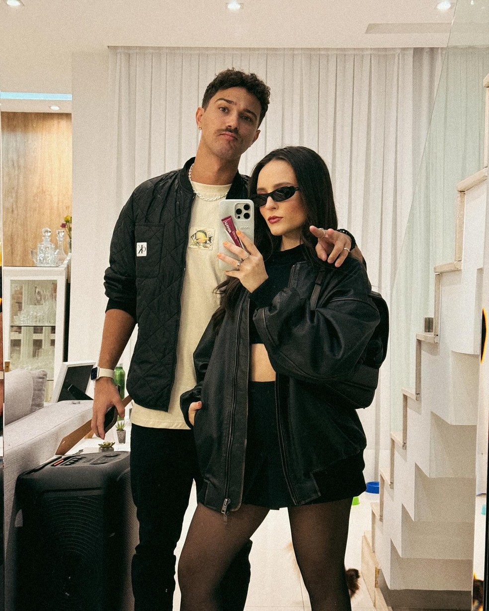 Larissa Manoela celebra 10 meses de casada com André Luiz Frambach