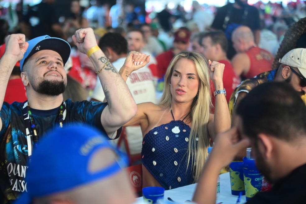 Viviane Araujo e famosos acompanham apuração do Carnaval 2025 na Cidade ...