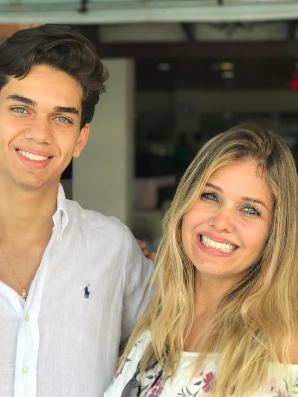 Filho de Leandro, da dupla com Leonardo, chama atenção pela semelhança ...