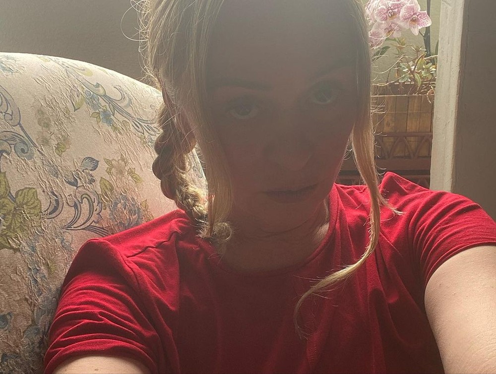 Guta Stresser preocupa seguidores após sequência de fotos: 'Busque ajuda'