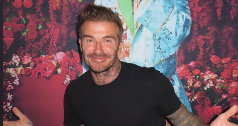 David Beckham solta a voz ao curtir show de Elton John com Victoria ...