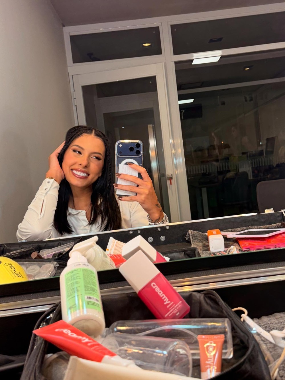 Ana Castela posa de biquíni e mostra bastidores do início do ano; veja ...