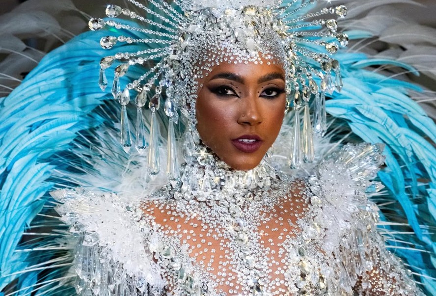 Rainha do Tuiuti, Mayara Lima fez estimulação de colágeno no bumbum ...