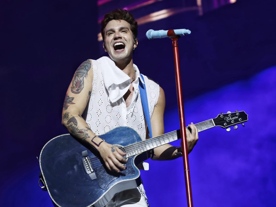 Luan Santana faz show no Réveillon de Fortaleza e espera o 'melhor ano ...
