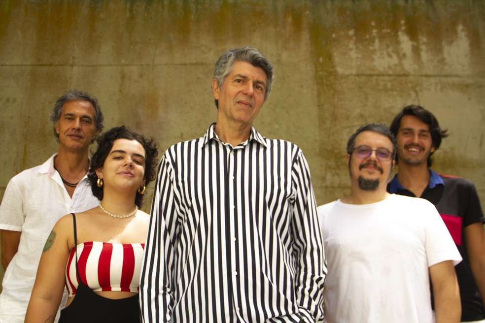 Leoni cancela show após ser diagnosticado com dengue