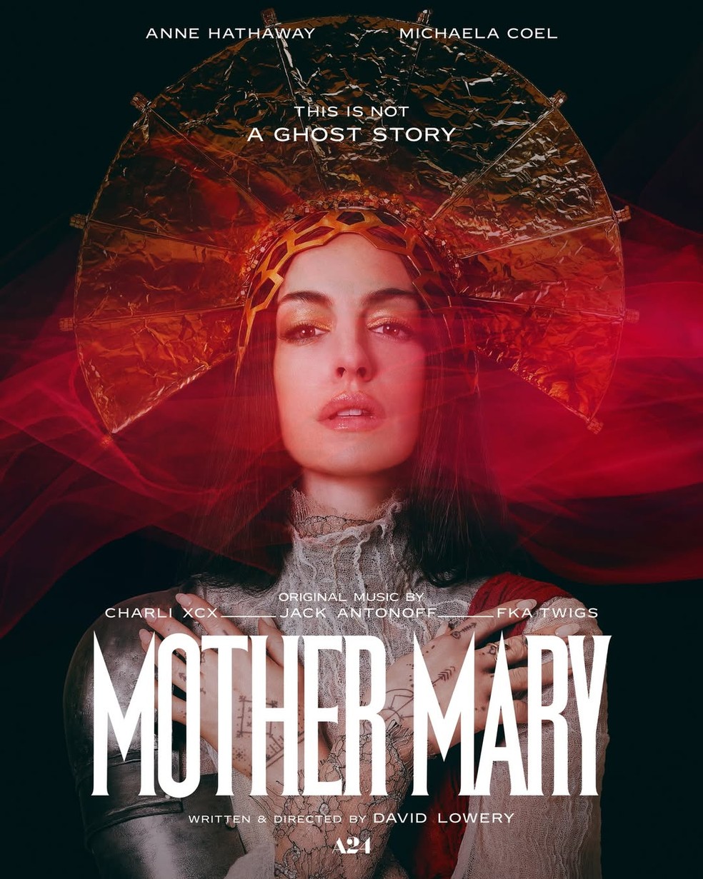 'Mother Mary': filme com Anne Hathaway e Michaela Coel ganha primeiro ...