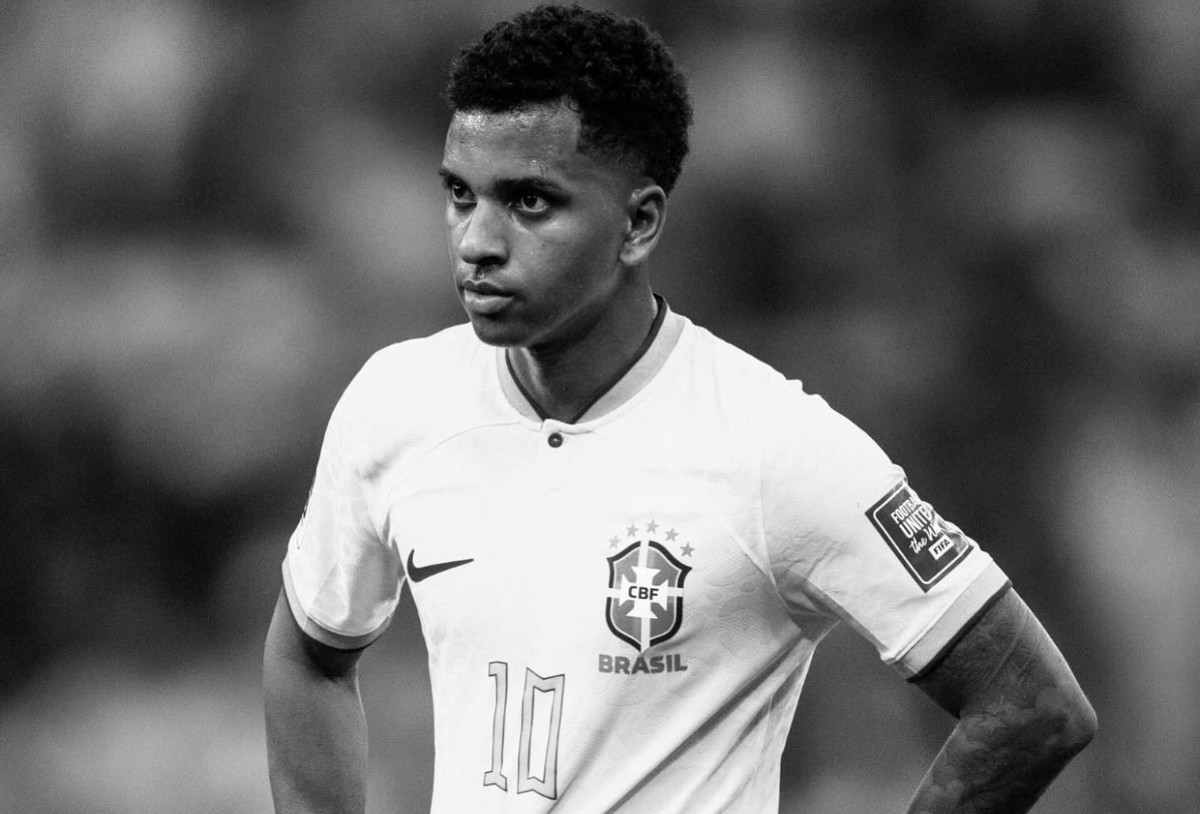 Rodrygo Goes denuncia ataques racistas que sofre nas redes sociais