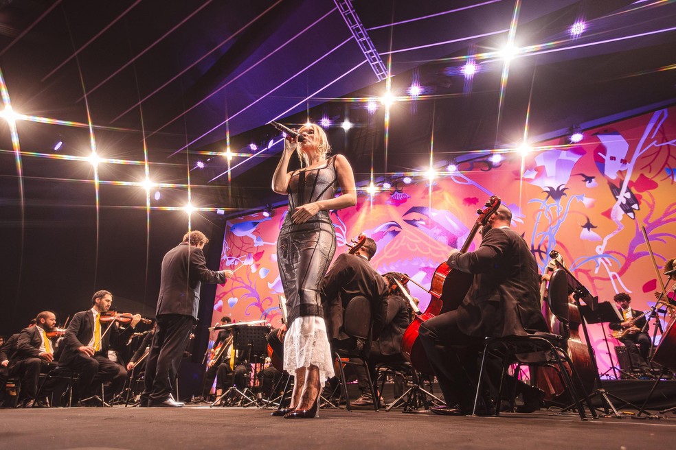 Duda Beat faz show com Orquestra Sinfônica de Ouro Preto no Rio; assista