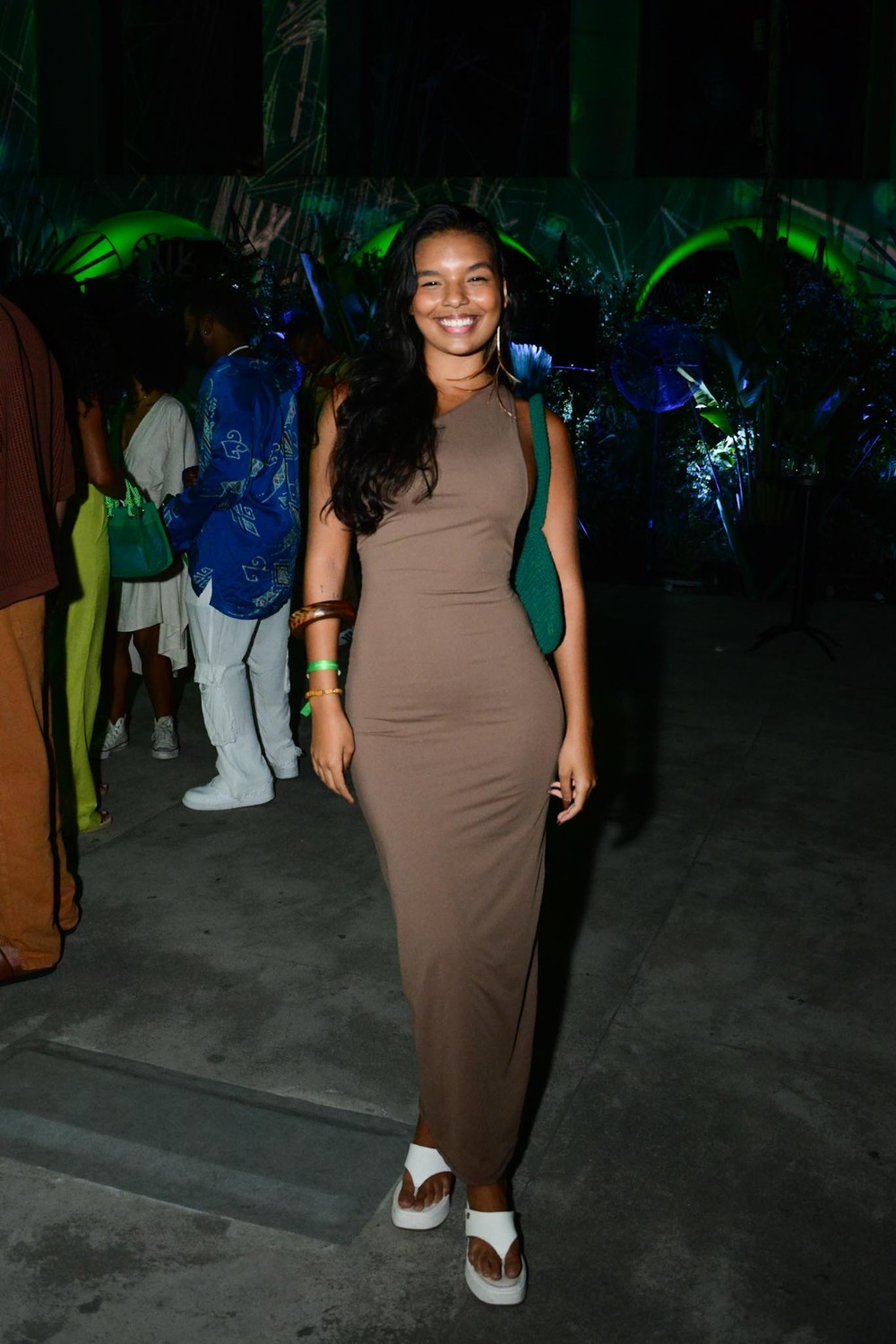 Mell Muzzillo, Sophie Charlotte e Rafa Kalimann estrelam encontro de ...