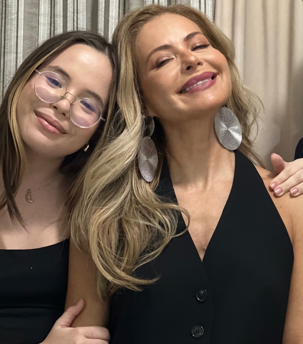 Viúva de Chrystian celebra os 13 anos da filha com direito a fotos dela ...