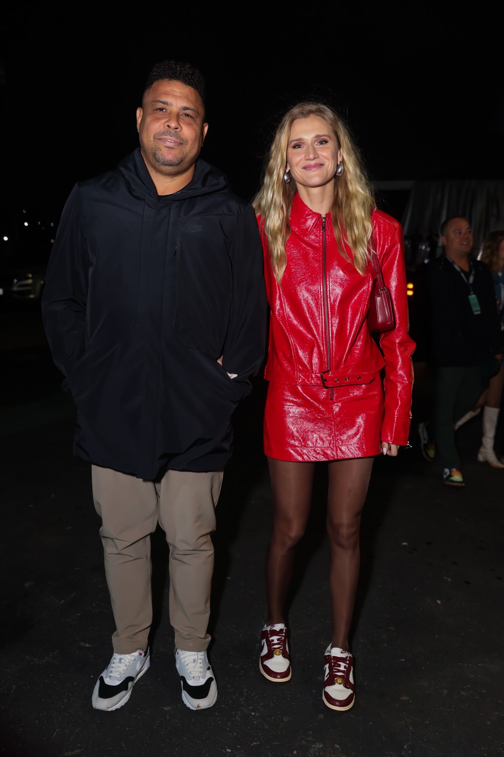 Ronaldo Fenômeno vai com Celina Locks e o filho Ronald ao Lollapalooza