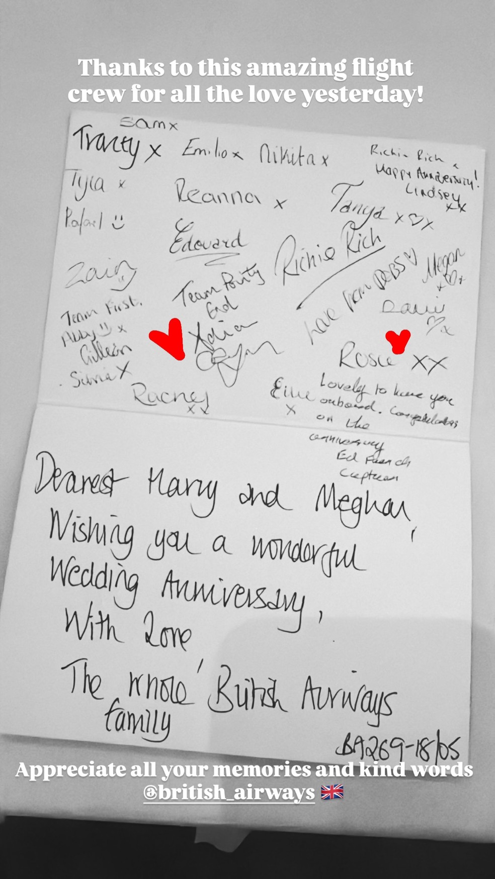 Meghan Markle e Harry celebram 8 anos de casados com beijo, bolo e ...