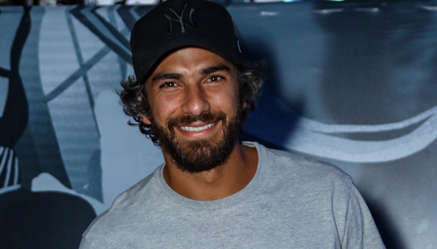 Hugo Moura apaga 'indireta' postada após fim de casamento com Deborah Secco