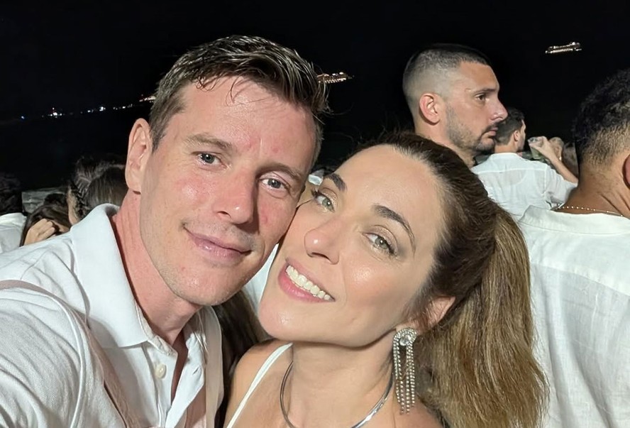 Júlia Rabello lembra como conheceu o namorado gringo em voo ...