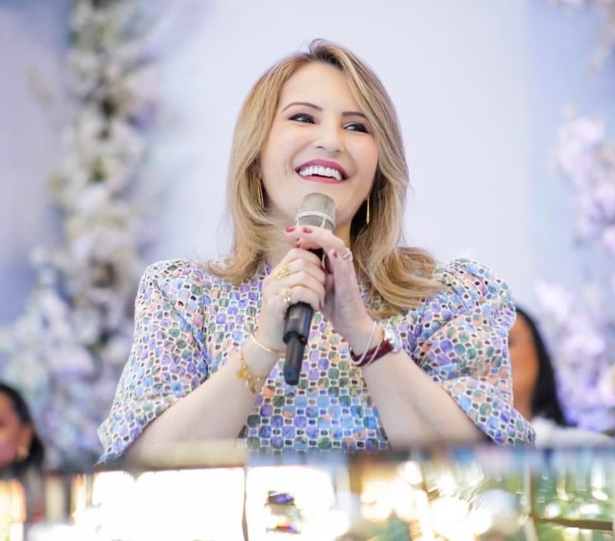 Morre a bispa Keila Ferreira, e famosos do meio gospel lamentam