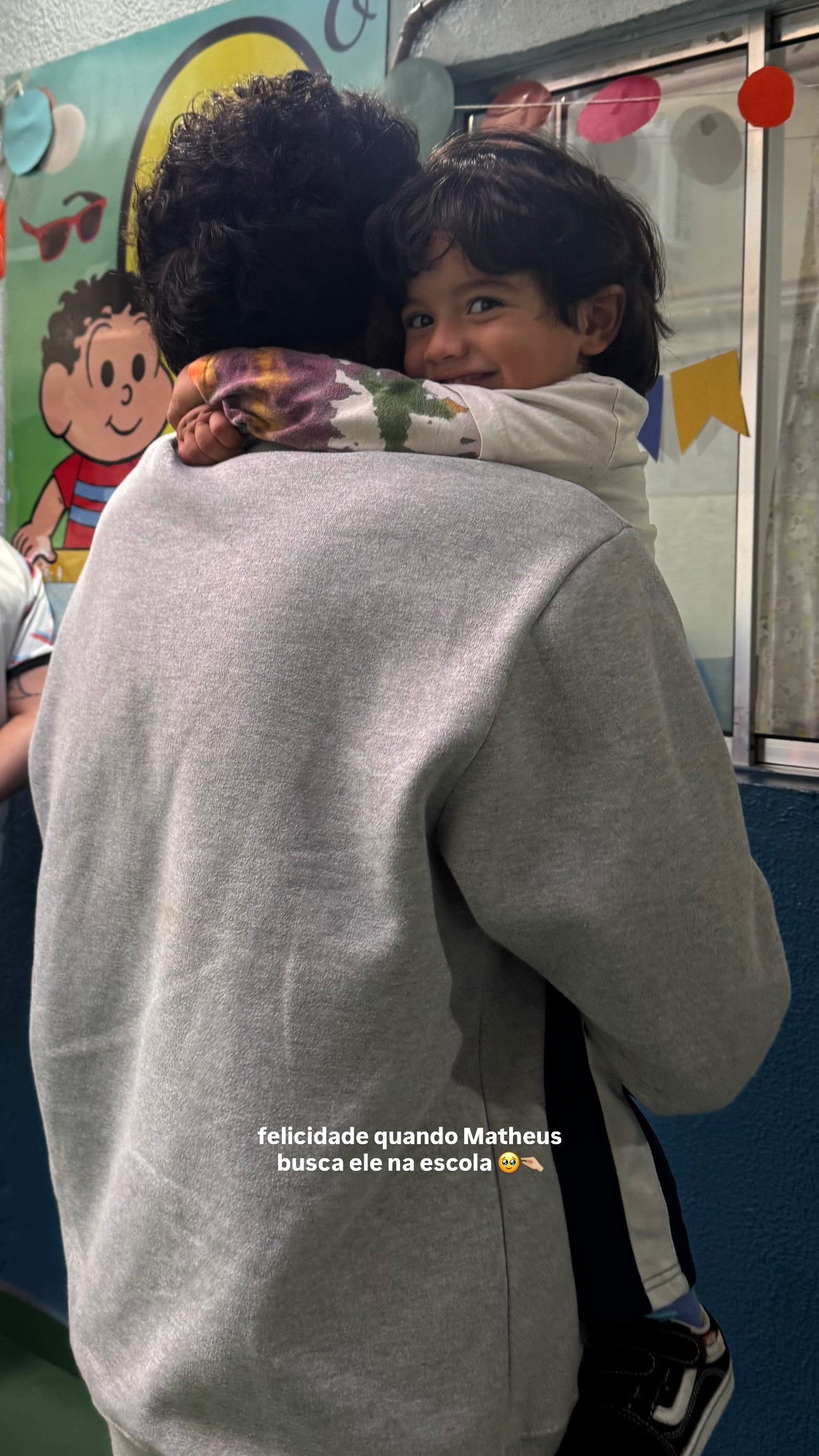 Petra Mattar celebra dois meses de namoro com sósia de MC Cabelinho