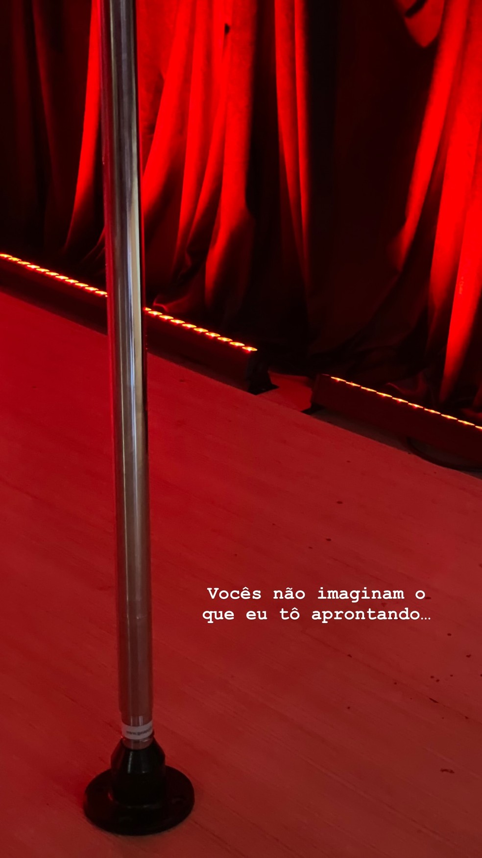 Flávia Alessandra revive a Alzira de 'Duas Caras' para ensaio do ...