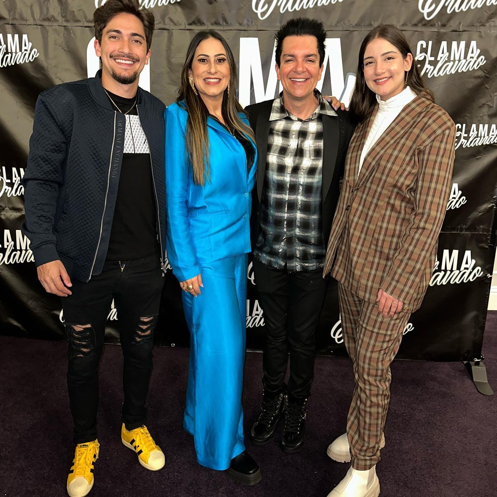 Cantor gospel Regis Danese, da música 'Faz um Milagre em Mim', começou ...