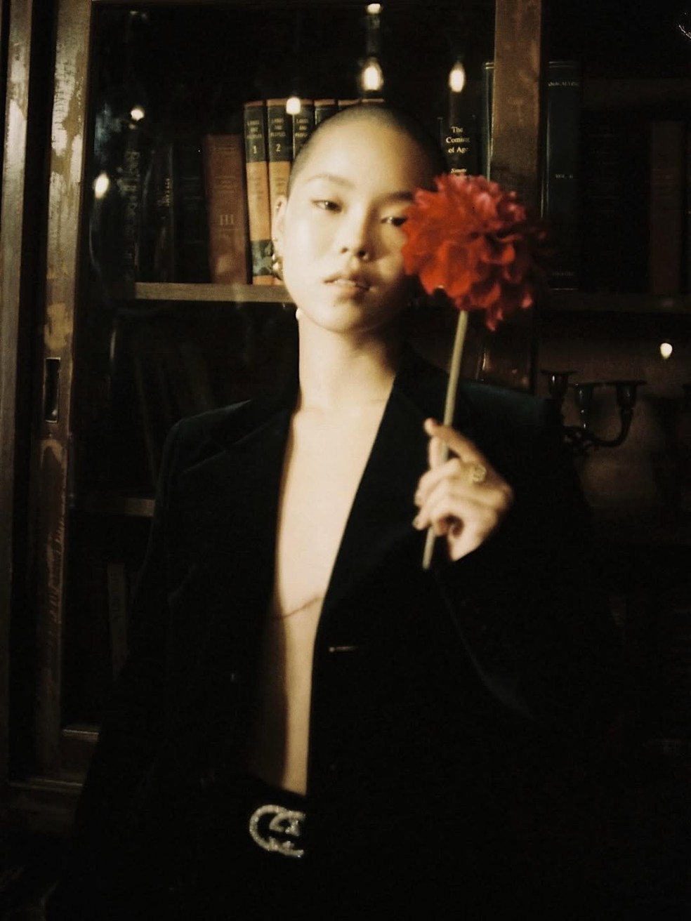 COCONA, do XG, revela ser transmasculino não-binário e compartilha cirurgia de mastectomia