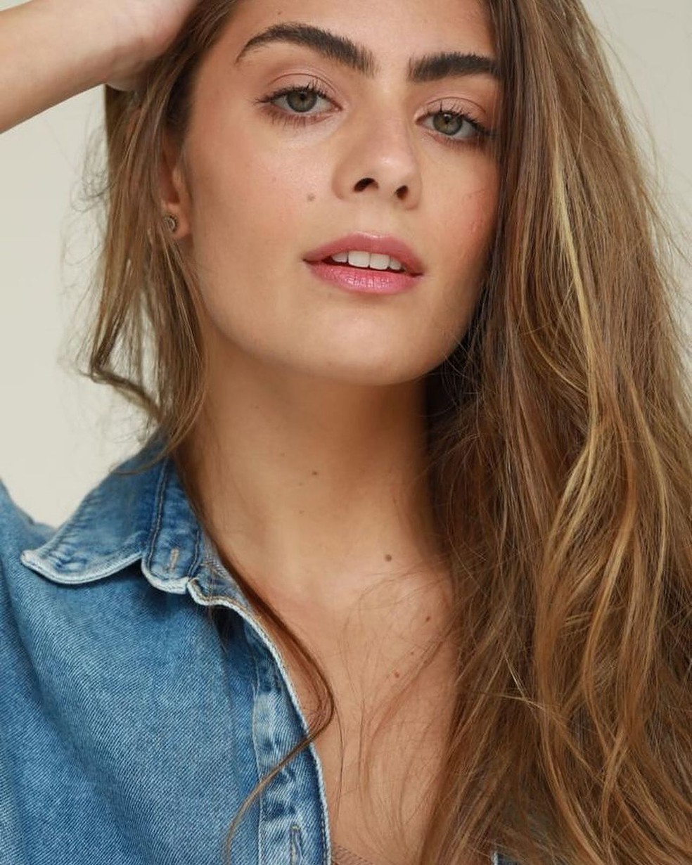 Elaine Mickely celebra os 24 anos da primogênita: 'Diva master'