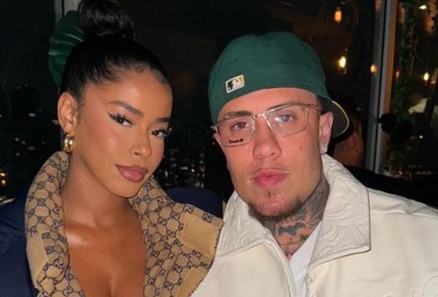 Lorena Maria, namorada de MC Daniel, posa de camisola e exibe barriga ...