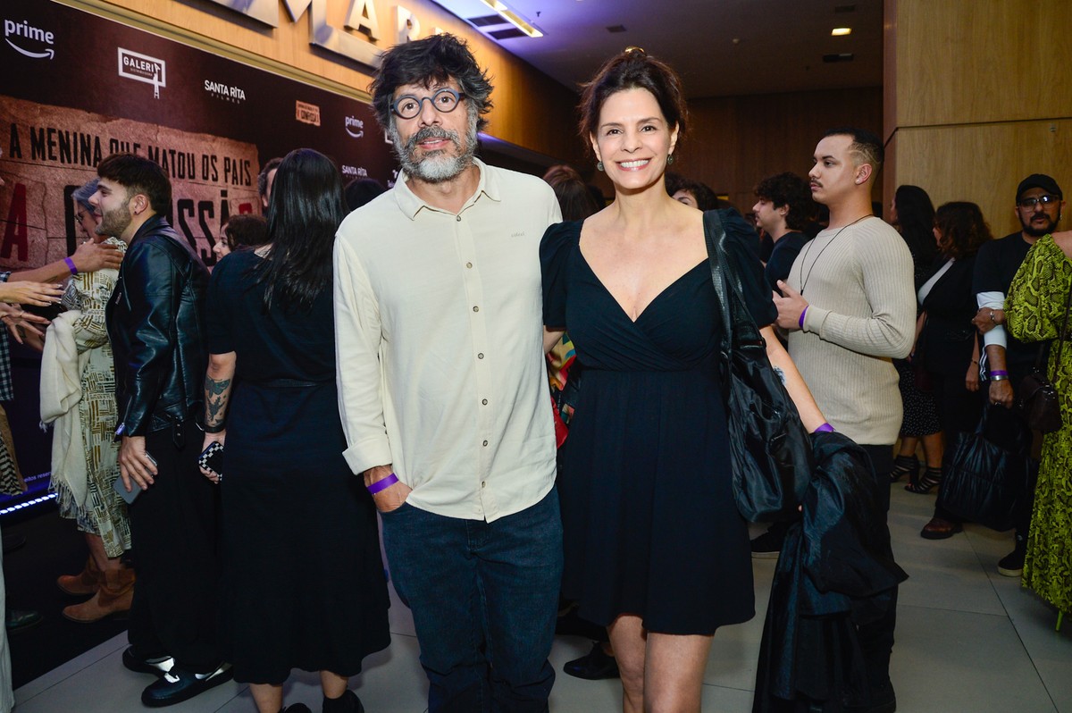 Helena Ranaldi faz rara aparição com o marido, o ator e diretor Daniel ...
