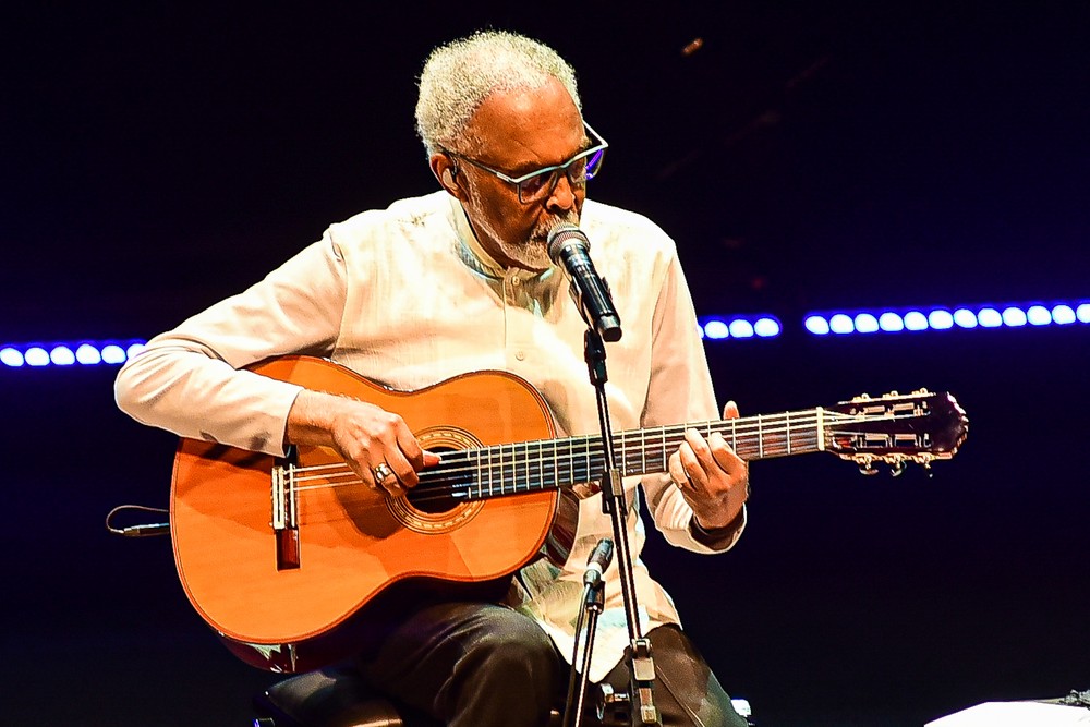 Famosos prestigiam show de Gilberto Gil em São Paulo