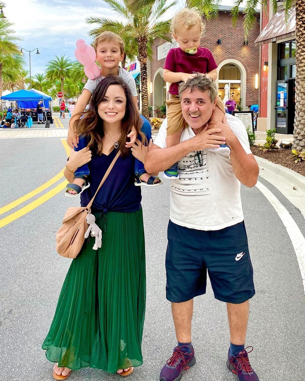 Influencer Flavia Calina anuncia morte do padrasto e comove web: 'Tão ...