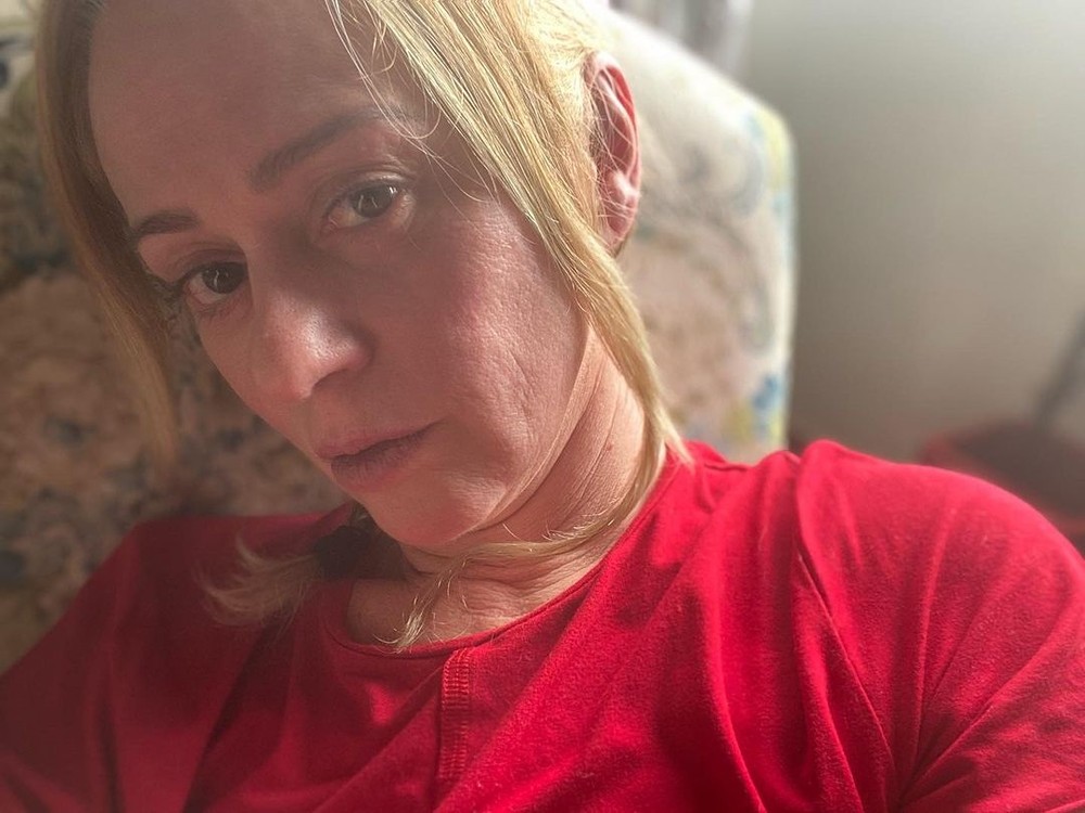 Guta Stresser preocupa seguidores após sequência de fotos: 'Busque ajuda'