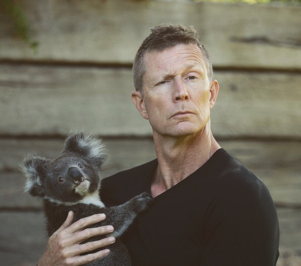 Morre comediante Tony Knight, aos 54 anos, após 'terrível acidente' com ...